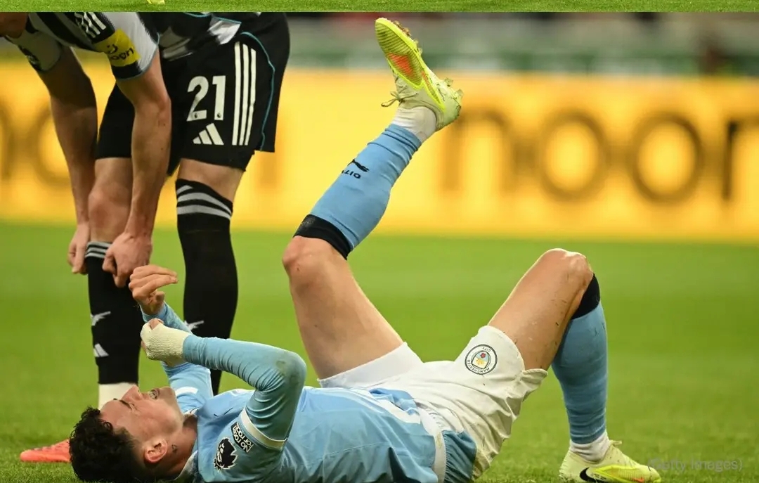 How is that not a penalty? Fifa has announced very sad news for the ...